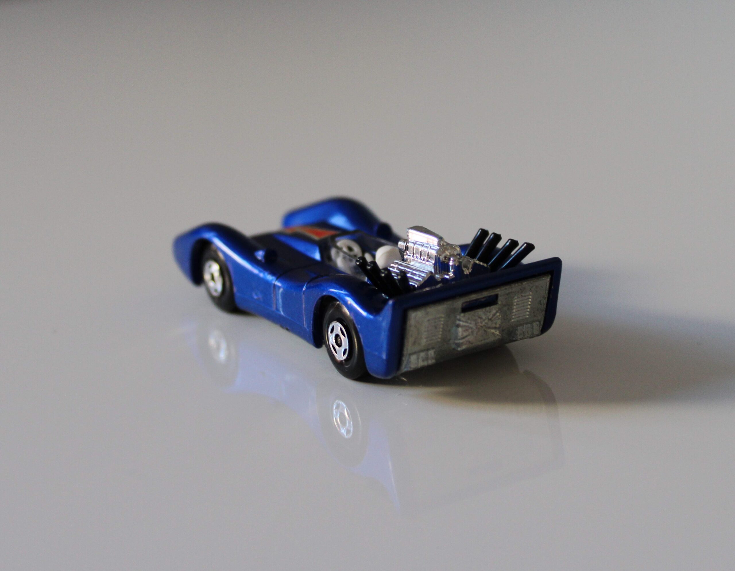 matchbox blue shark blue superfast car
