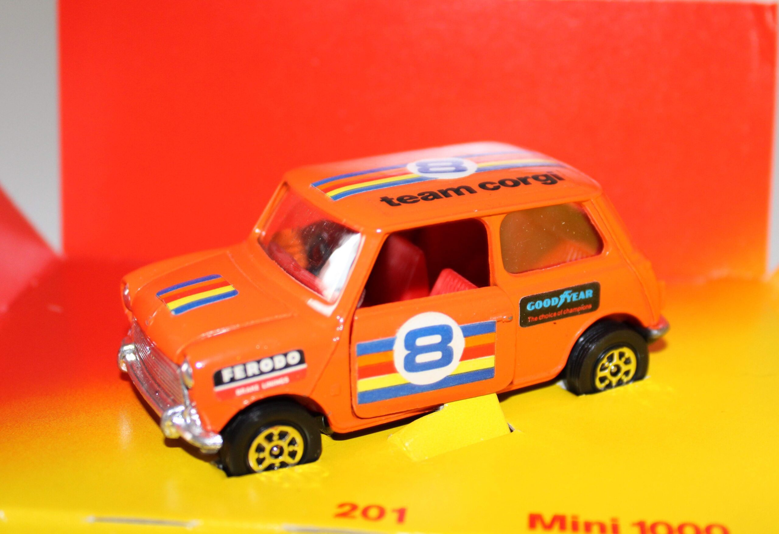corgi mini ultra orange colour