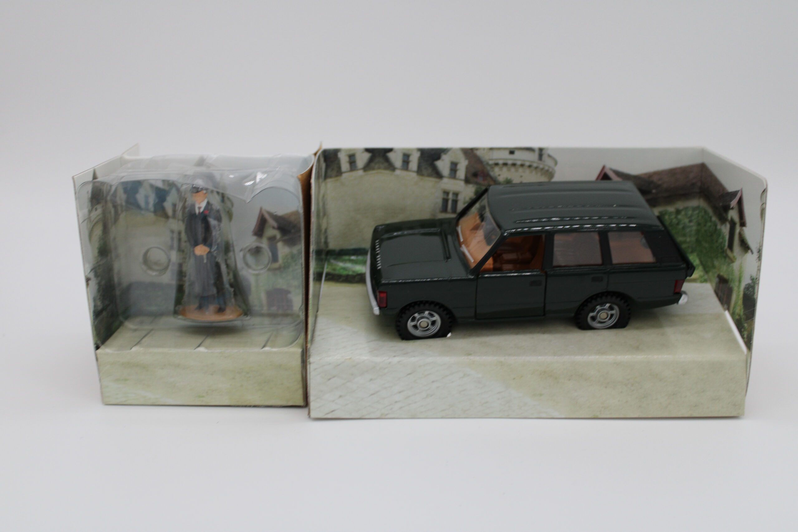 Corgi New Avengers Green Range Rover