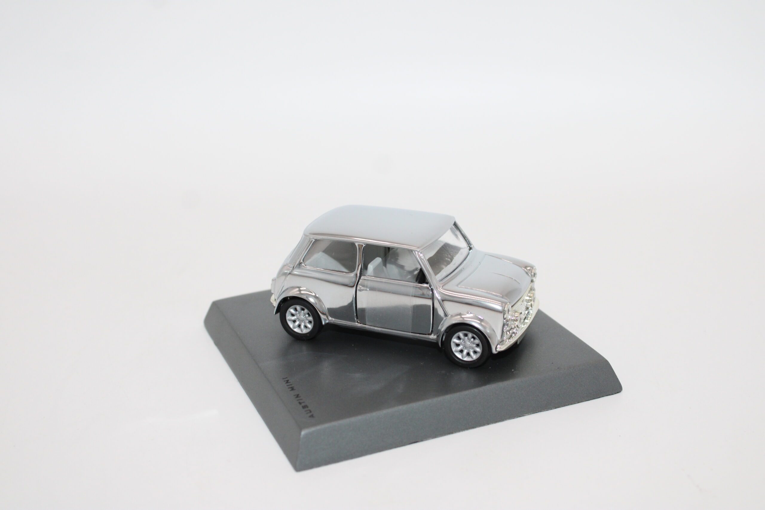 Corgi Precision Cast Classic Austin Mini G50031 - Darlington Diecast